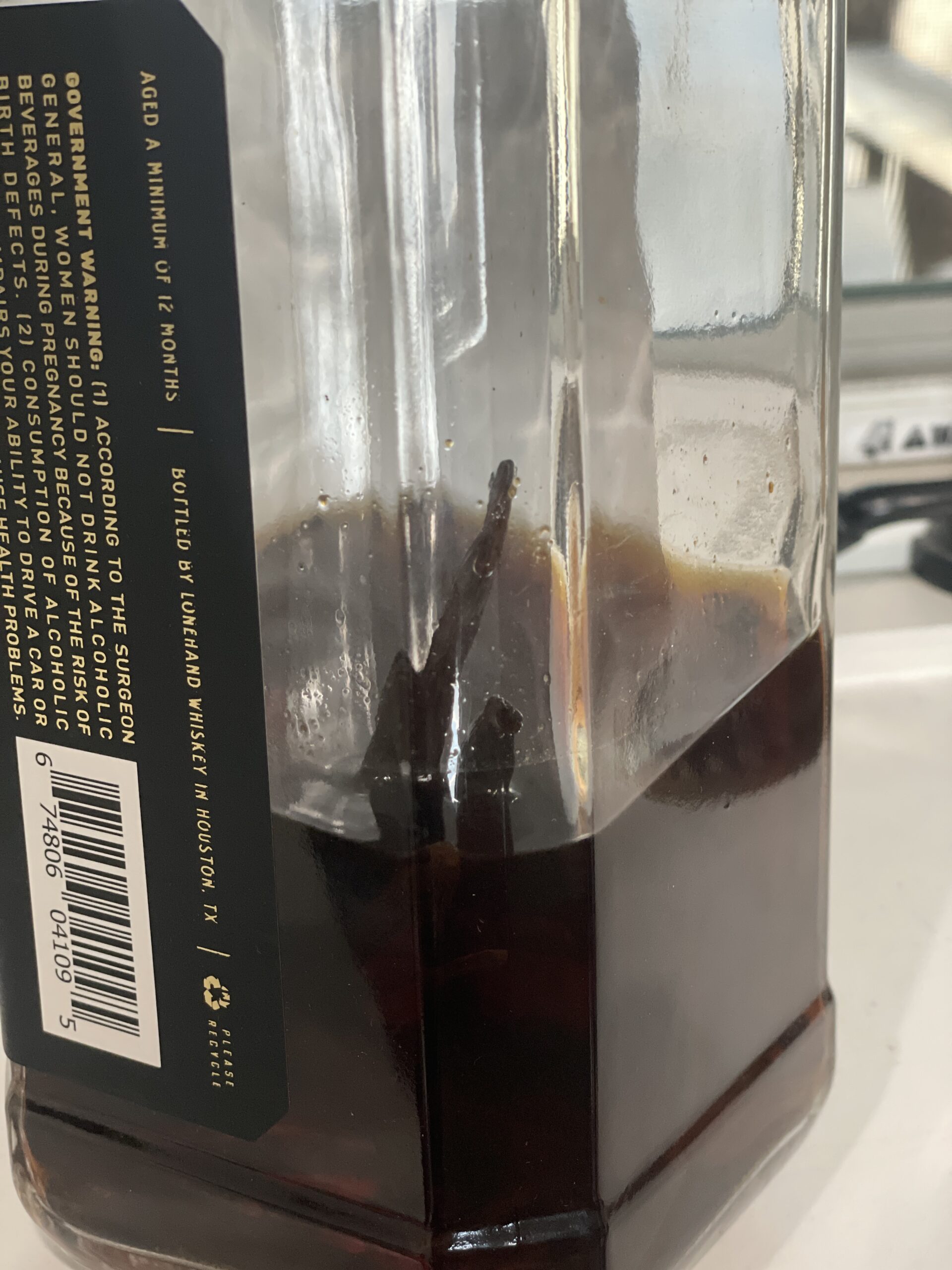 How To Make Vanilla Extract - littlehousesimpleliving.com